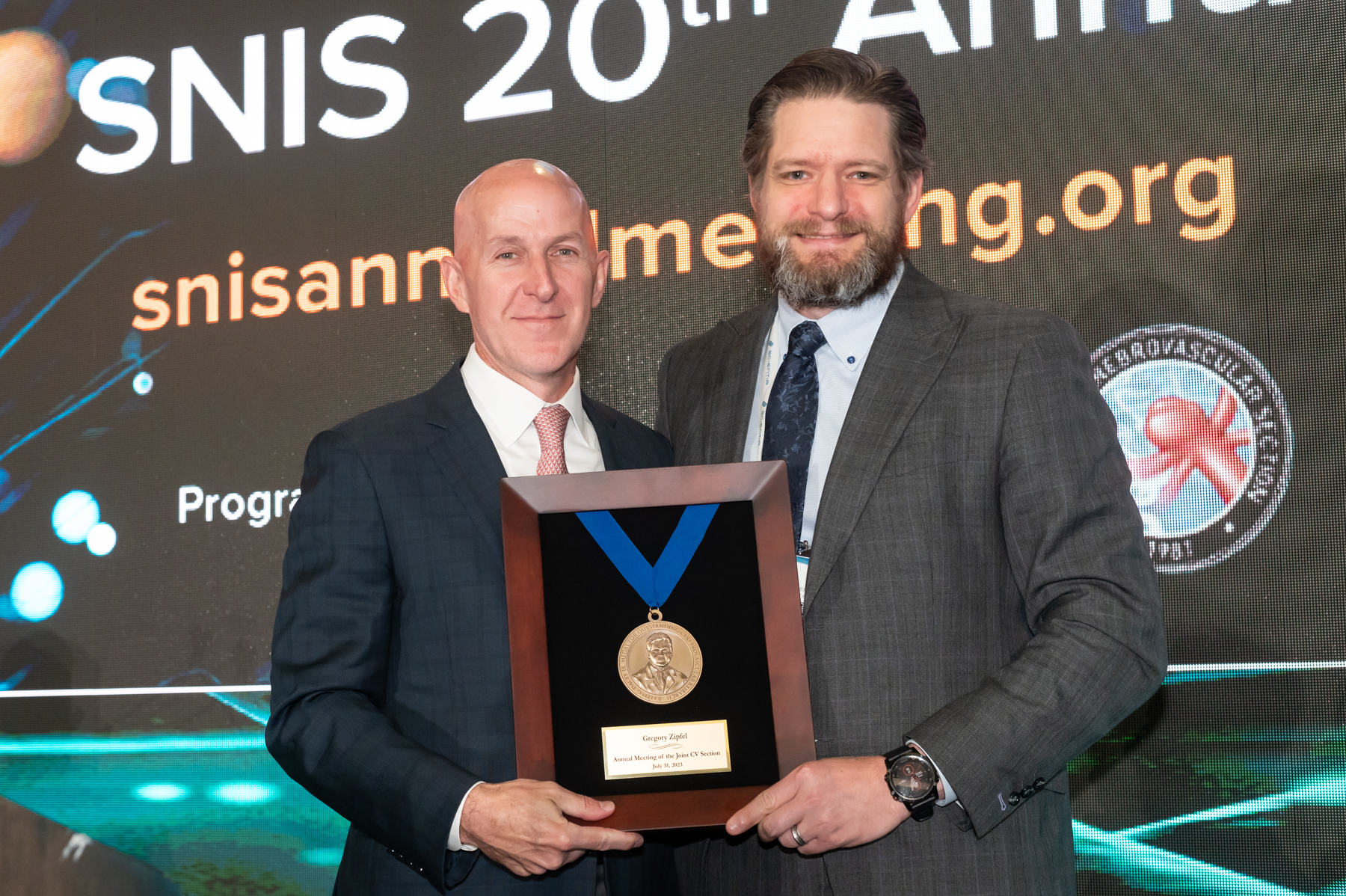 Zipfel receives Dacey award for cerebrovascular research - Neurosurgery